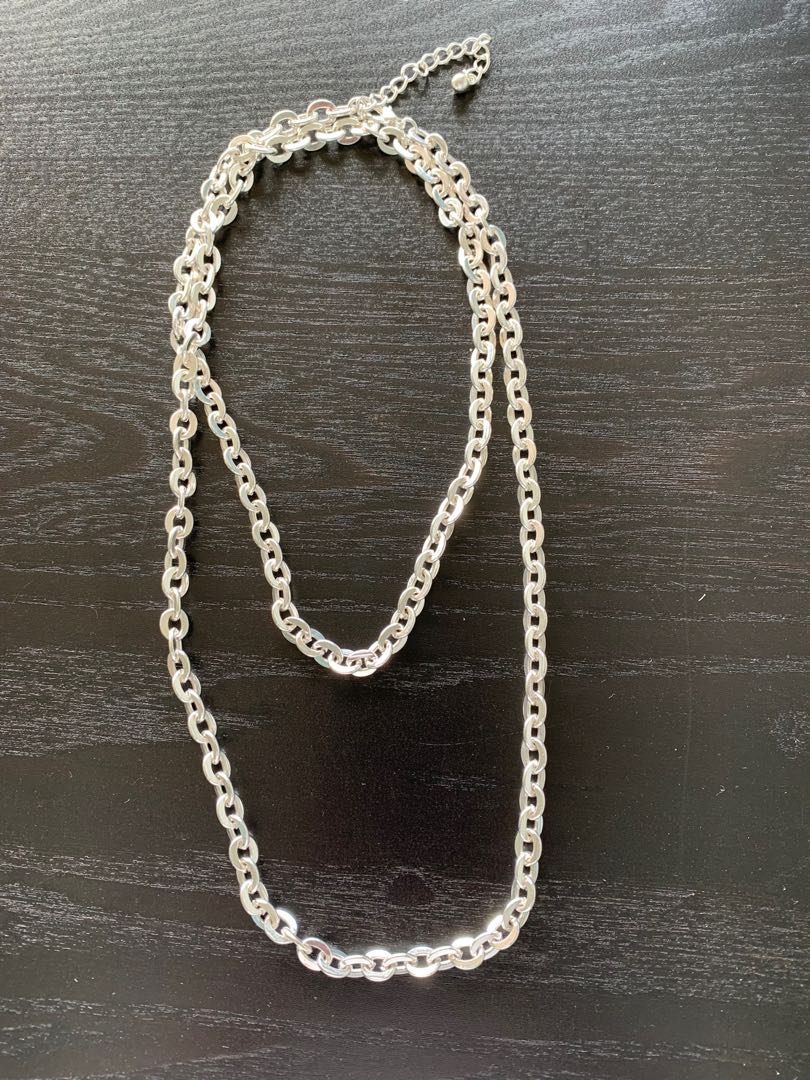 Silver long chain, Women's Fashion, Jewelry & Organisers, Necklaces on ...