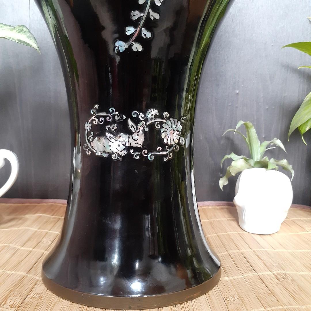 Mother of pearl inlay black lacquered Korean vintage vase, Hobbies ...