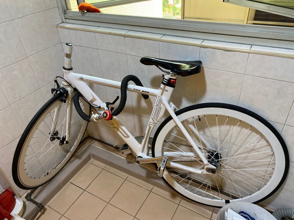 VISP bike frame and wheels, Sports Equipment, Bicycles & Parts ...