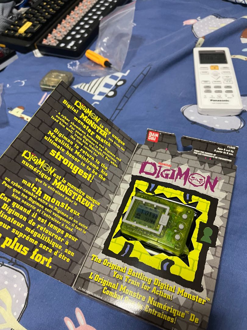 Digimon V1 with Box, Hobbies & Toys, Toys & Games on Carousell