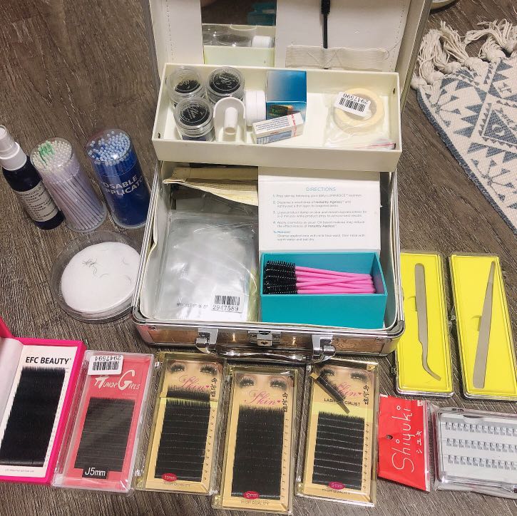 Last extension set, Beauty & Personal Care, Vision Care on Carousell