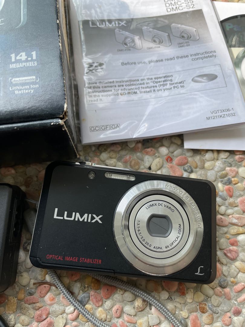 Panasonic Lumix FH4, Photography, Cameras on Carousell