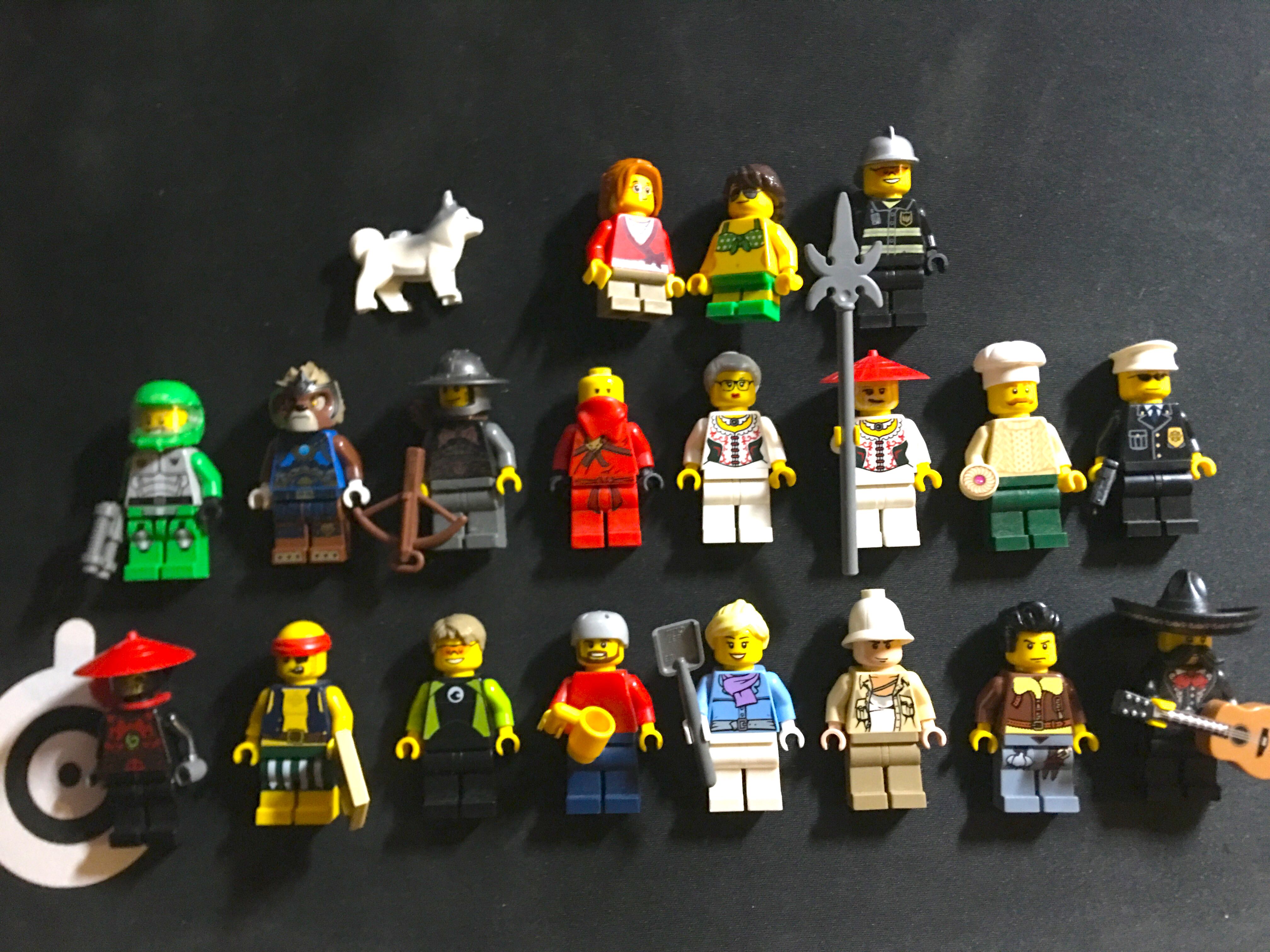 Assorted lego minifigures and accessories for CHEAP (lego Star Wars ...