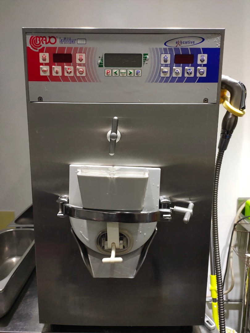 Bravo Trittico gelato ice cream machine batch freezer, TV & Home ...