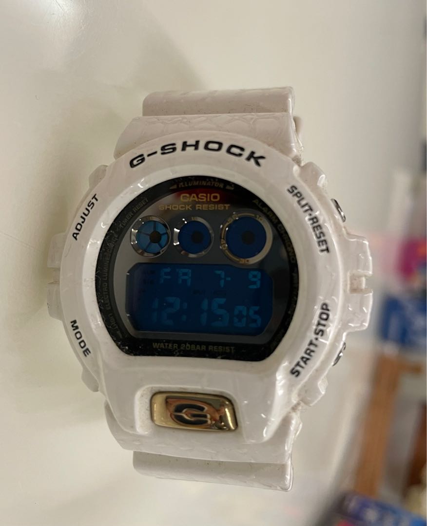 Casio G- Shock White Textured, Men's Fashion, Watches & Accessories ...