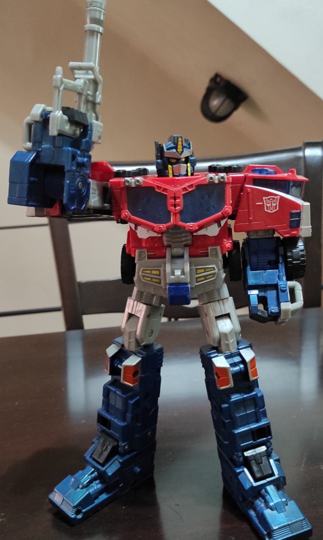 Hasbro Transformers Cybertron Optimus Prime Leader Class Robot, Hobbies ...