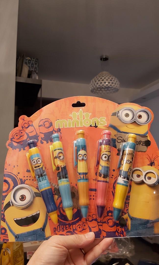 買咗當飛咗系列：新加坡篇～UNIVERSAL STUDIOS MINIONS PEN SET, 興趣及遊戲, 玩具 & 遊戲類 - Carousell