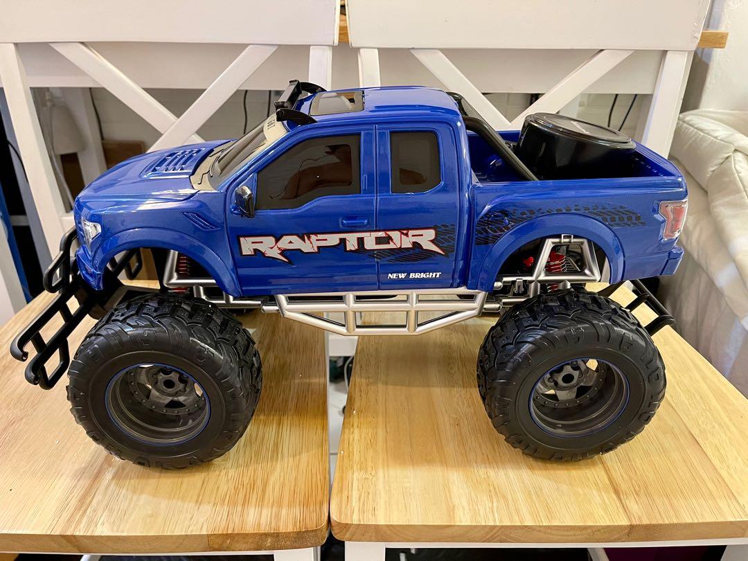 RC GIANT FORD RAPTOR ( 2.4 ghz ), Hobbies & Toys, Toys & Games on Carousell