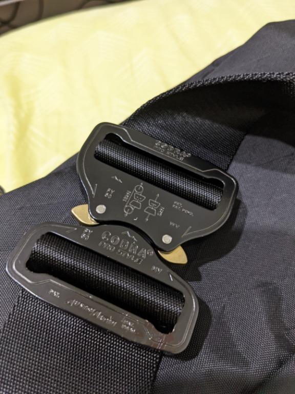 Aer City Sling XPAC with 50mm Cobra buckle, Men's Fashion, Bags, Sling ...