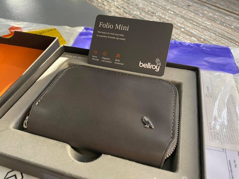 Bellroy Folio Mini, Men's Fashion, Watches & Accessories, Wallets ...