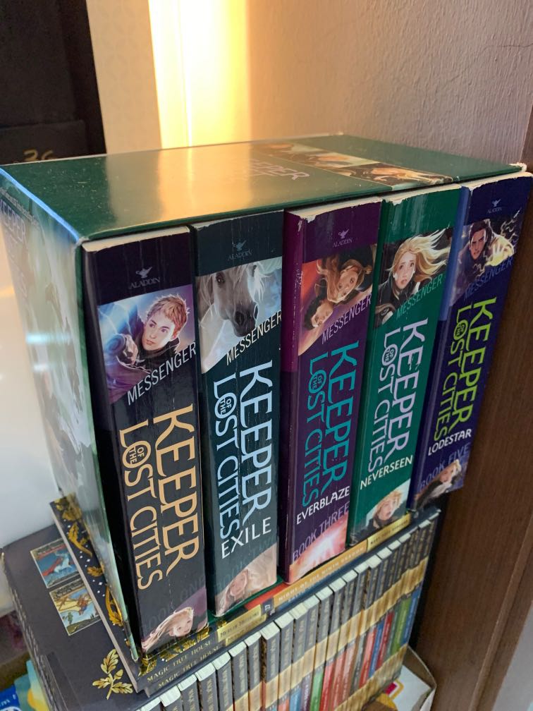 Keeper of the lost cities (Boxed set), Hobbies & Toys, Books ...