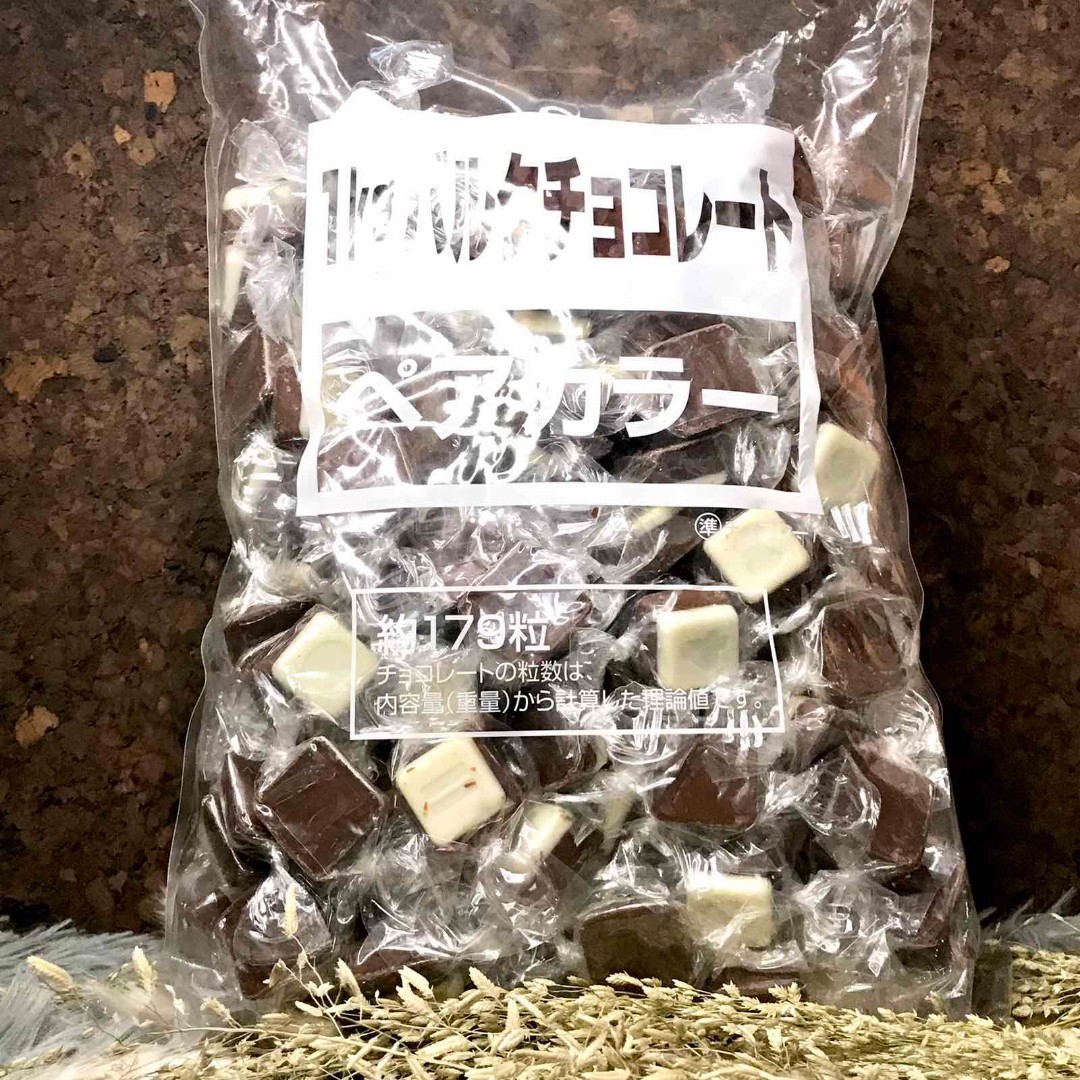 Meito cubes Milk and chocolate, Food & Drinks, Packaged & Instant Food ...