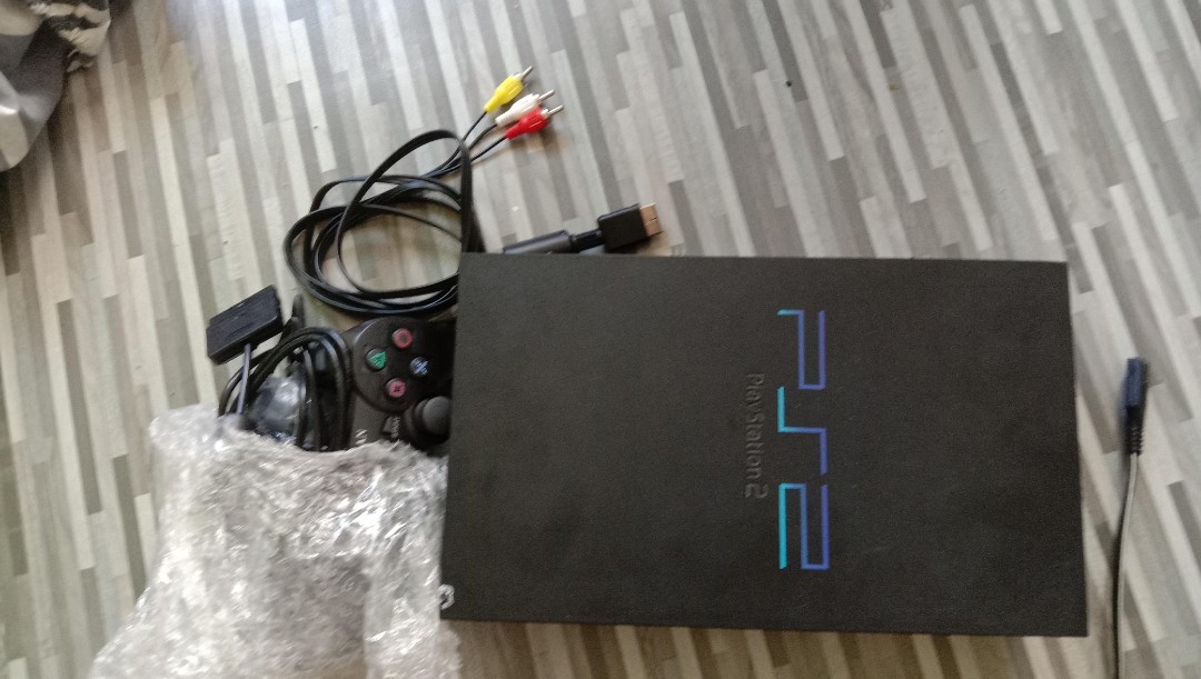 For sale Ps2 COMPLETE SET WITH FREEBIES!, Video Gaming, Video Games ...