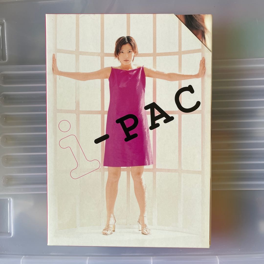 iーpac 加藤あい 加藤愛 限定box 寫真集, 興趣及遊戲, 收藏品及紀念品, 日本明星 - Carousell