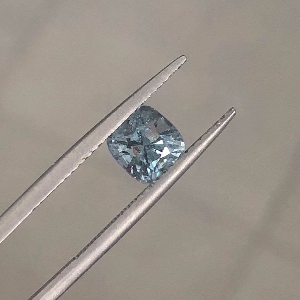 Light Blue Grey spinel - 1.5 Carat, Women's Fashion, Jewelry ...