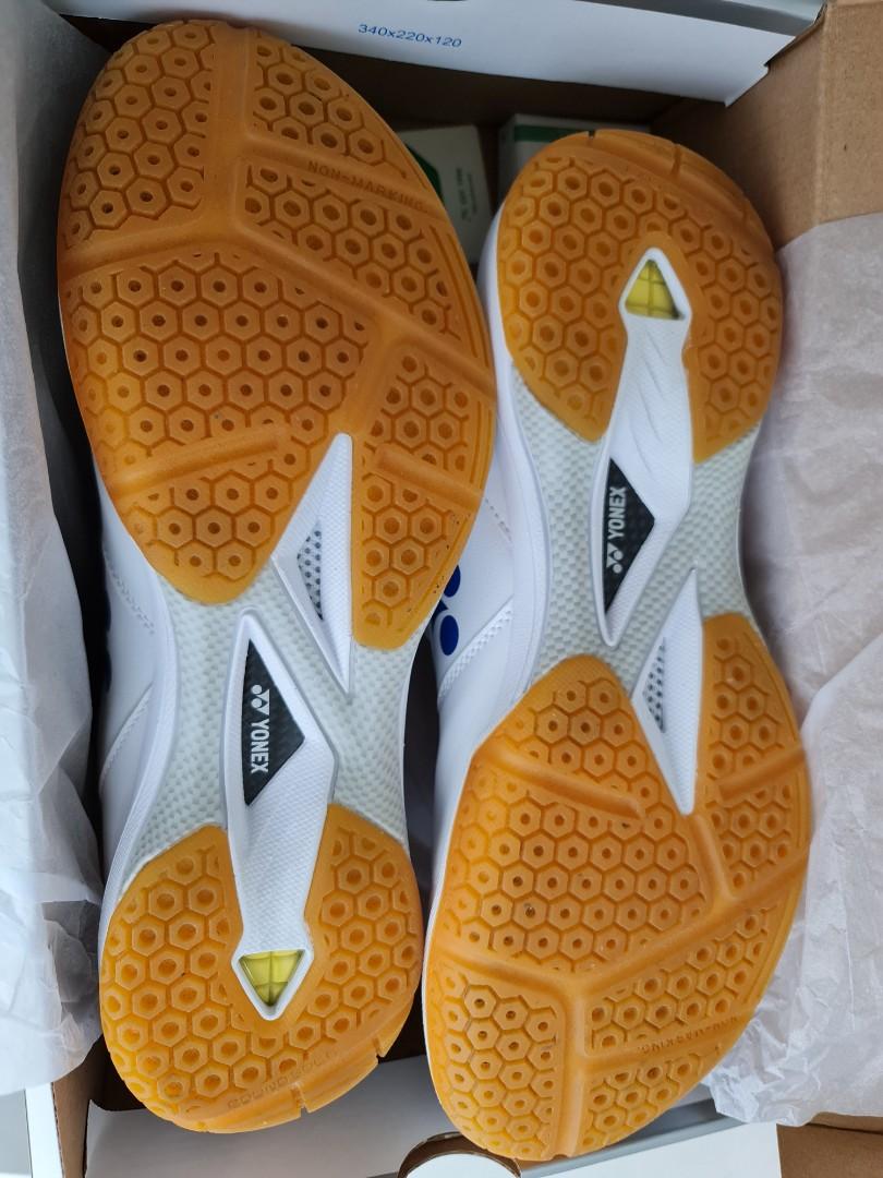 Limited edition 75th anniversary Yonex 65Z2 mens shoes, Sports ...