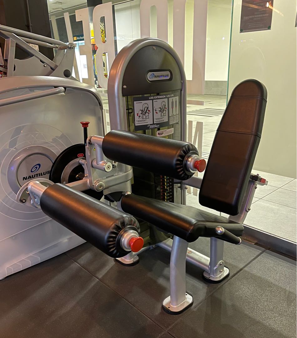 Nautilus Leg Extension & Curl Machine (Commercial), Sports Equipment ...