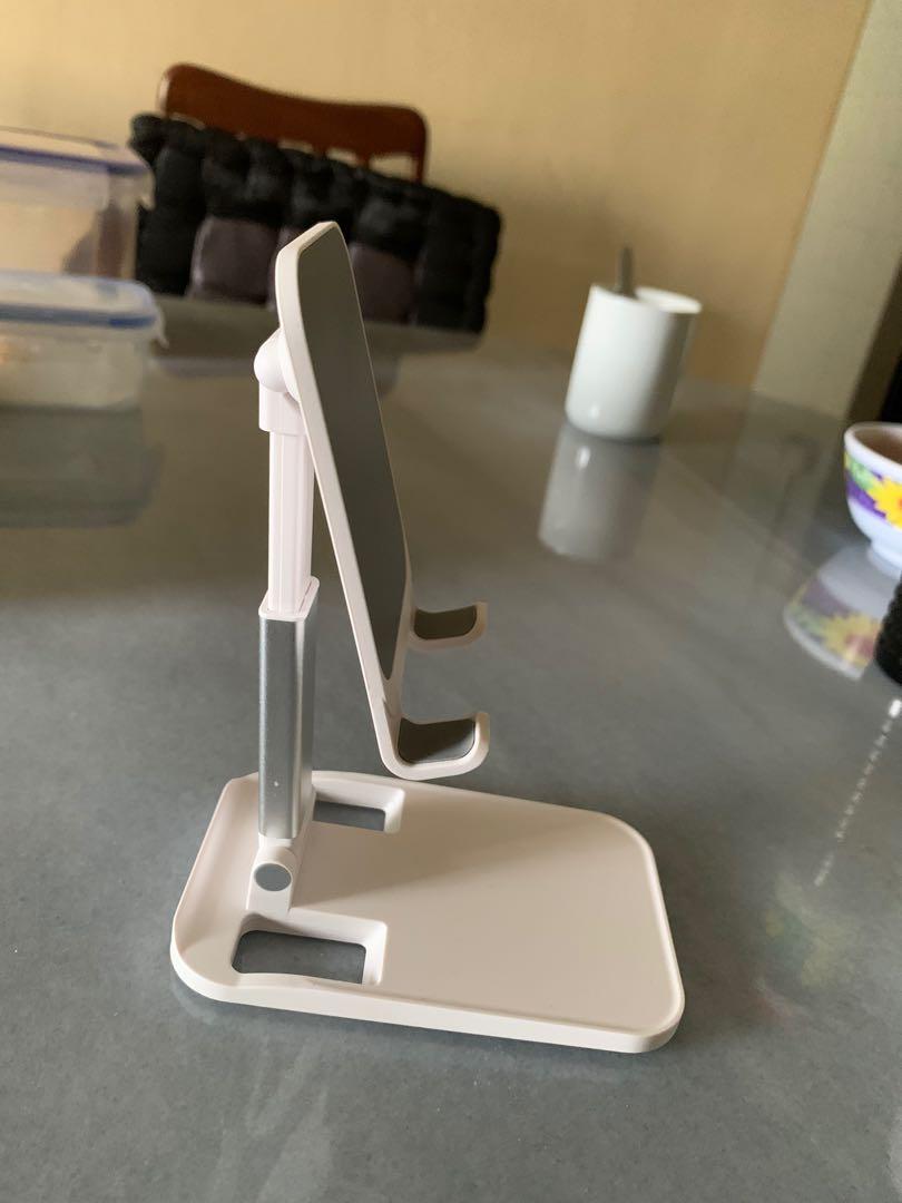 White Phone Stand, Mobile Phones & Gadgets, Mobile & Gadget Accessories ...