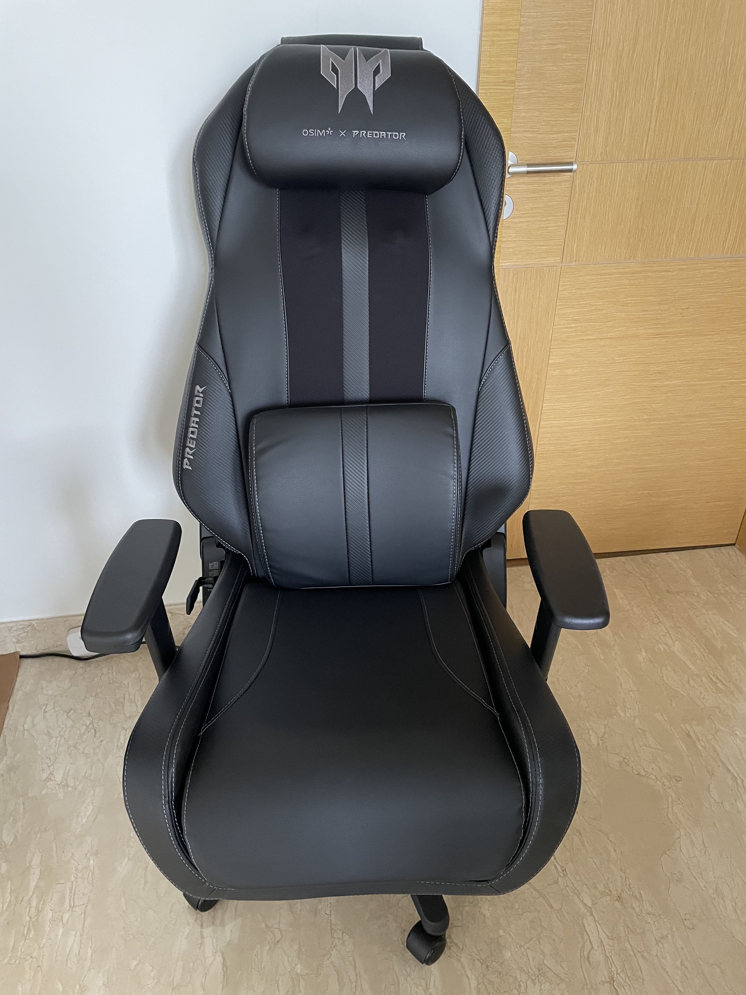 Predator Gaming Office Chair - OSIM, Furniture & Home Living, Furniture ...