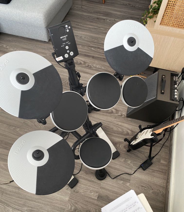 Roland TD-1K Electric Compact Drum Set + Drum Monitor Amplifier ...