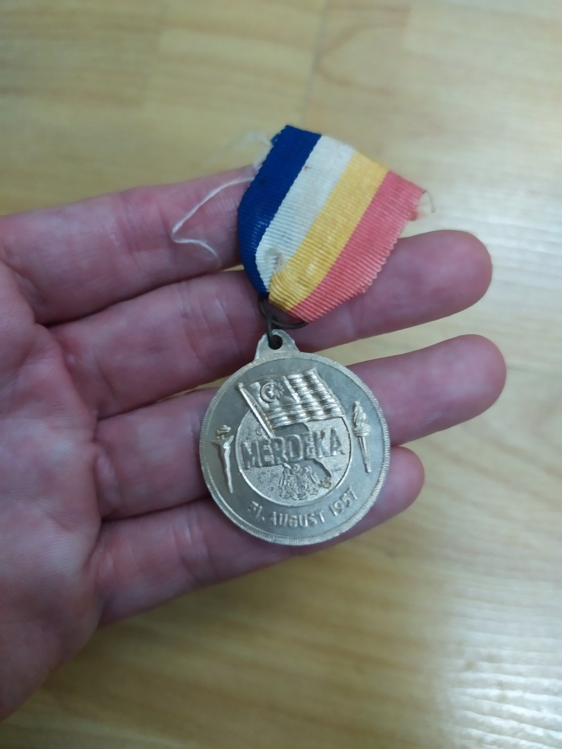 Vintage Merdeka Medal 2, Hobbies & Toys, Collectibles & Memorabilia ...