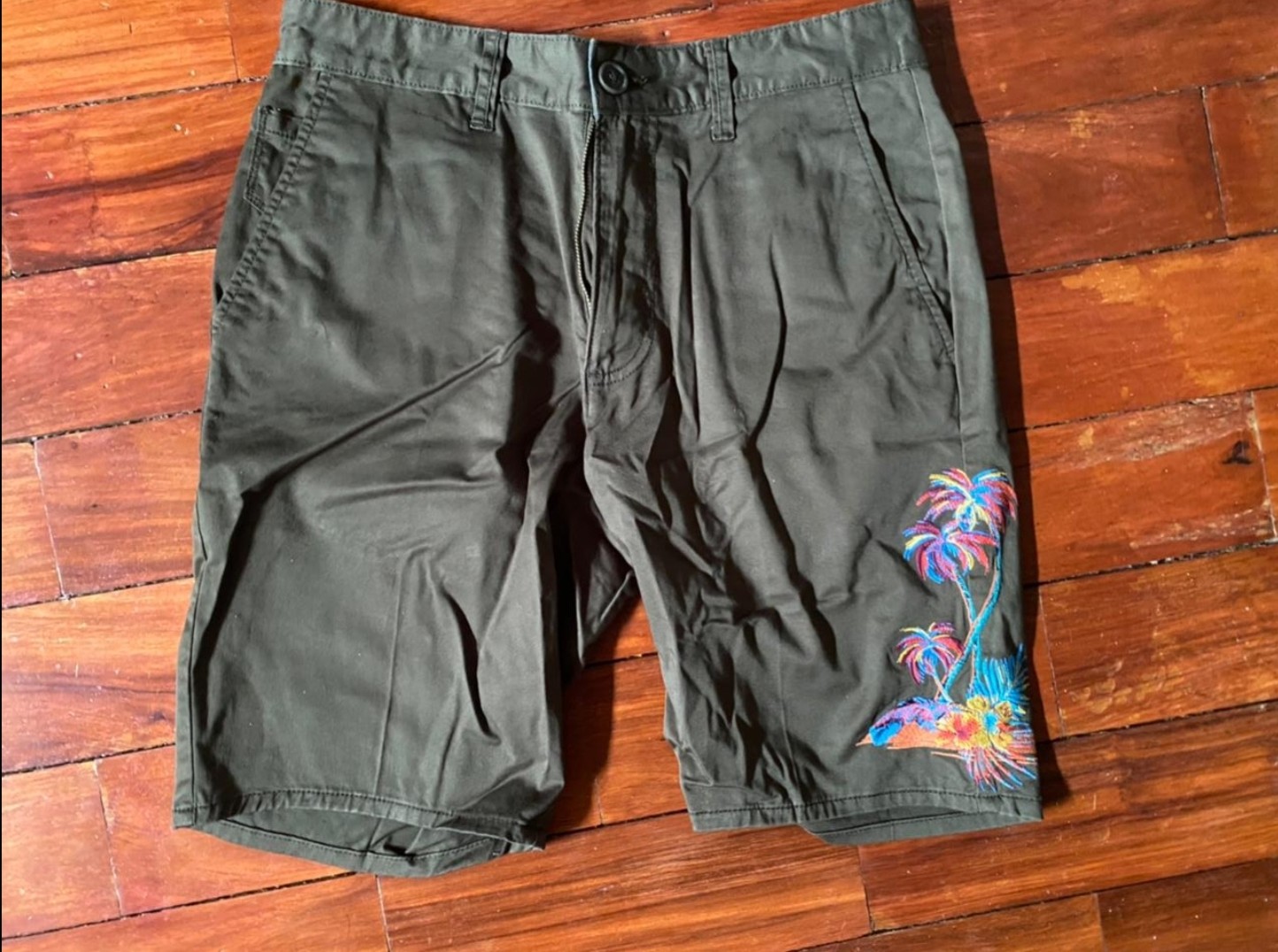 American Rag Shorts for Men, Men's Fashion, Bottoms, Shorts on Carousell