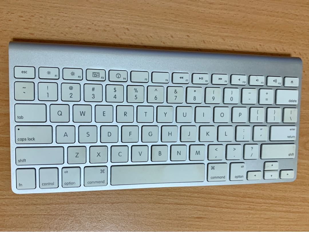 Apple Magic Keyboard Gen 1, Computers & Tech, Parts & Accessories ...