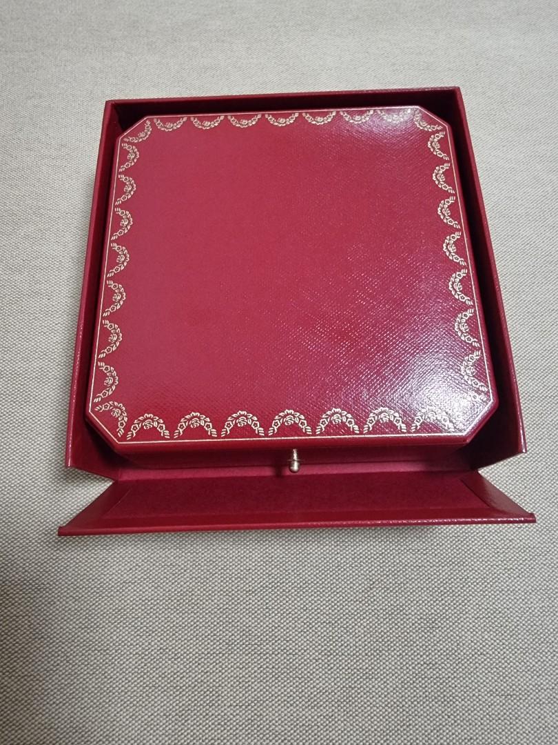Cartier necklace box, Luxury, Accessories on Carousell
