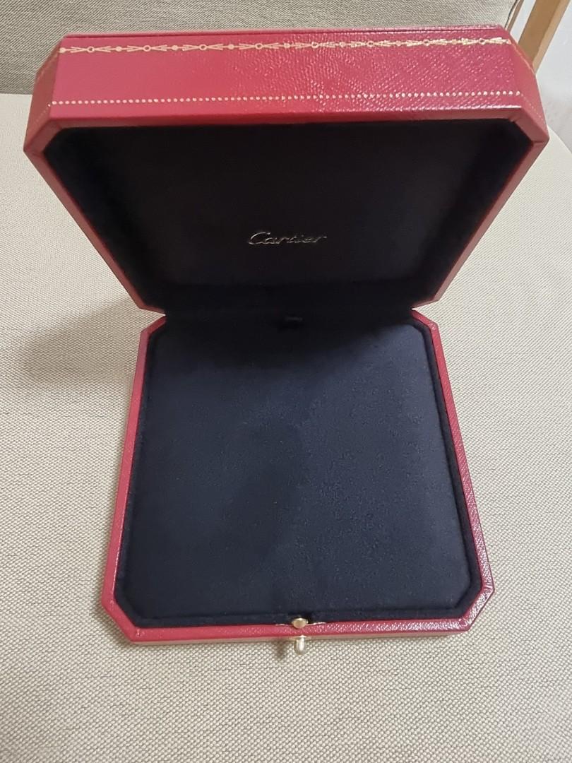 Cartier necklace box, Luxury, Accessories on Carousell