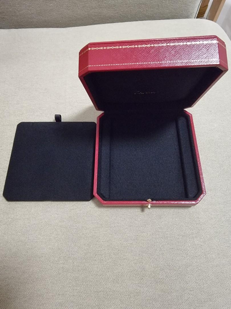 Cartier necklace box, Luxury, Accessories on Carousell