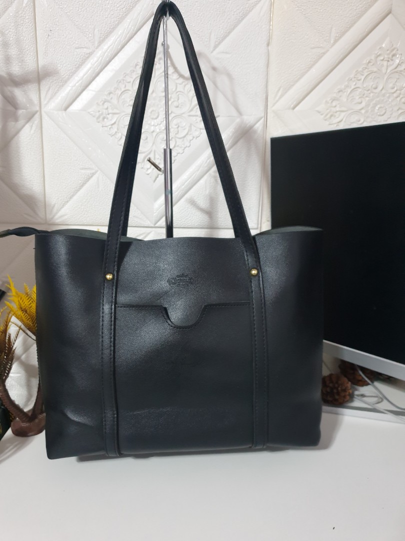 HowRU tote bag, Women's Fashion, Bags & Wallets, Tote Bags on Carousell