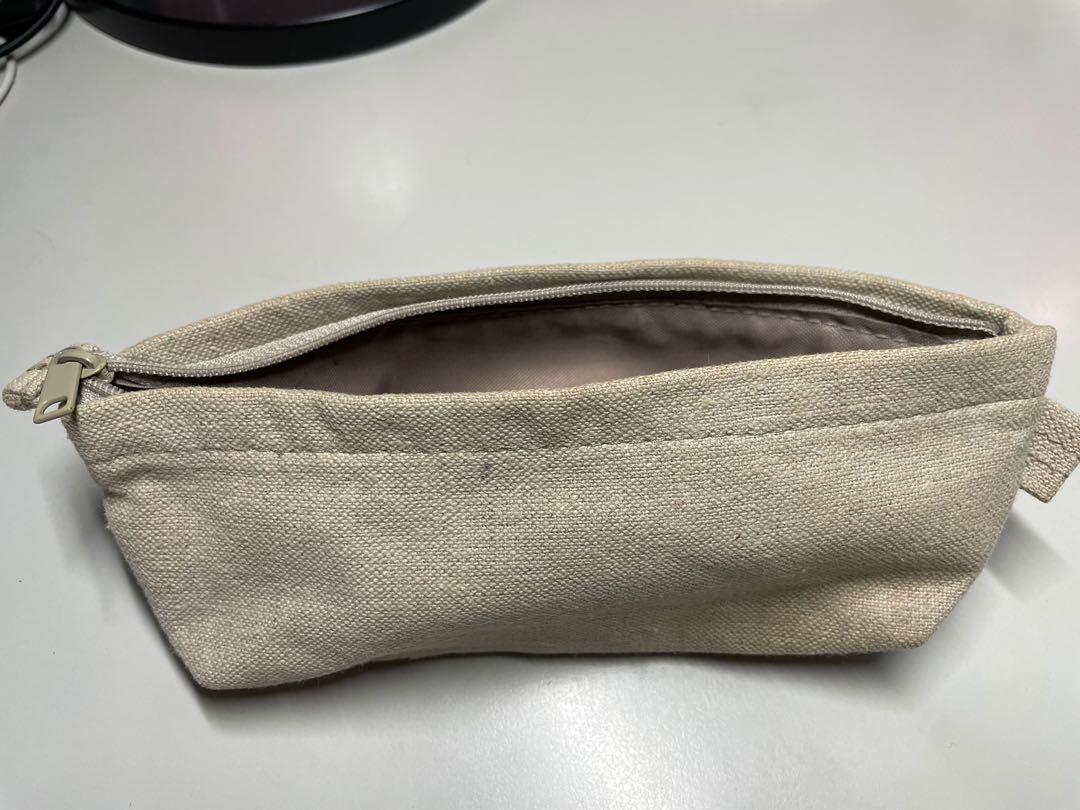 MUJI pencil case, 興趣及遊戲, 手作＆自家設計, 文具 - Carousell