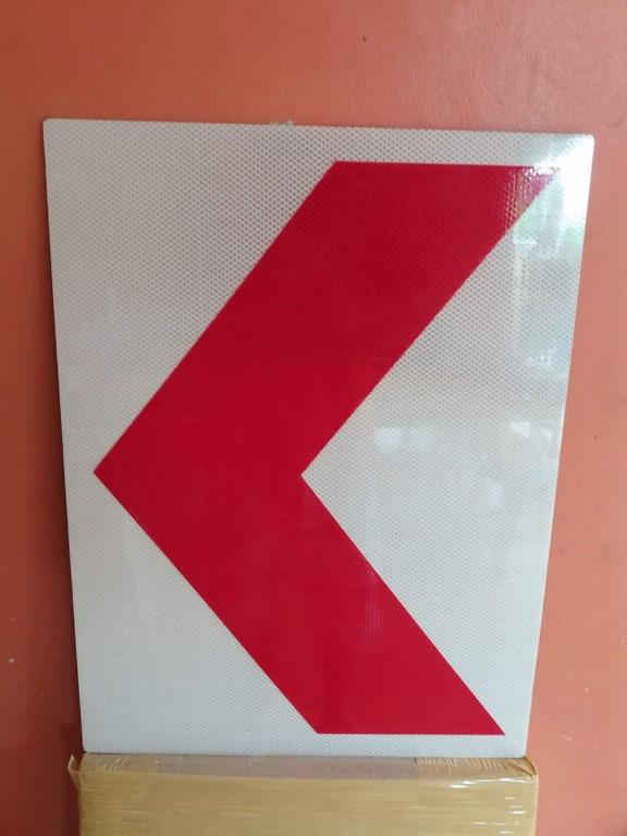 road sign chevron sign, Commercial & Industrial, Construction ...