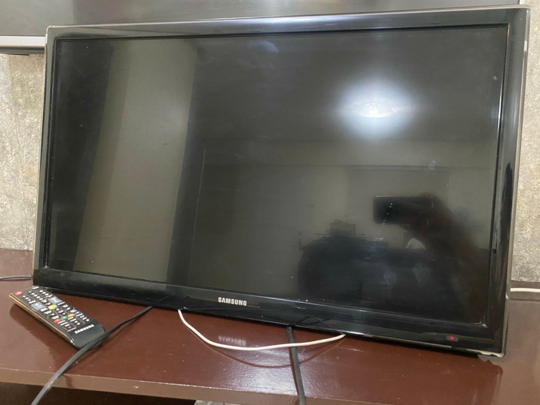 Samsung 32 inch smart TV, TV & Home Appliances, TV & Entertainment, TV ...