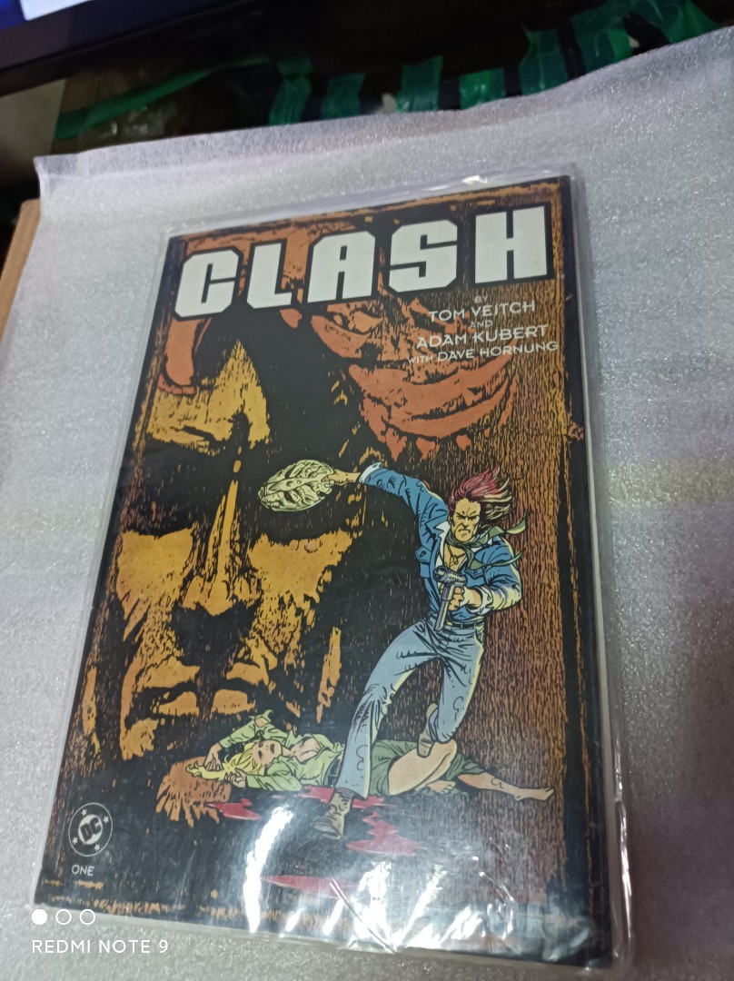 DC Clash comics, Hobbies & Toys, Books & Magazines, Comics & Manga on ...