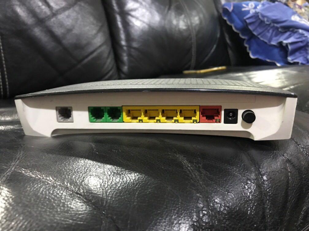 MAXIS WIFI MODEM ROUTER, Computers & Tech, Parts & Accessories ...