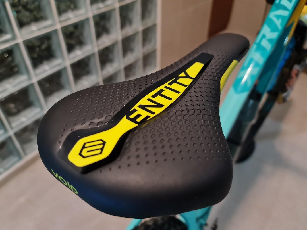 Polygon Xtrada 7 2021 M Size 29er w Dropper Post, Sports Equipment ...