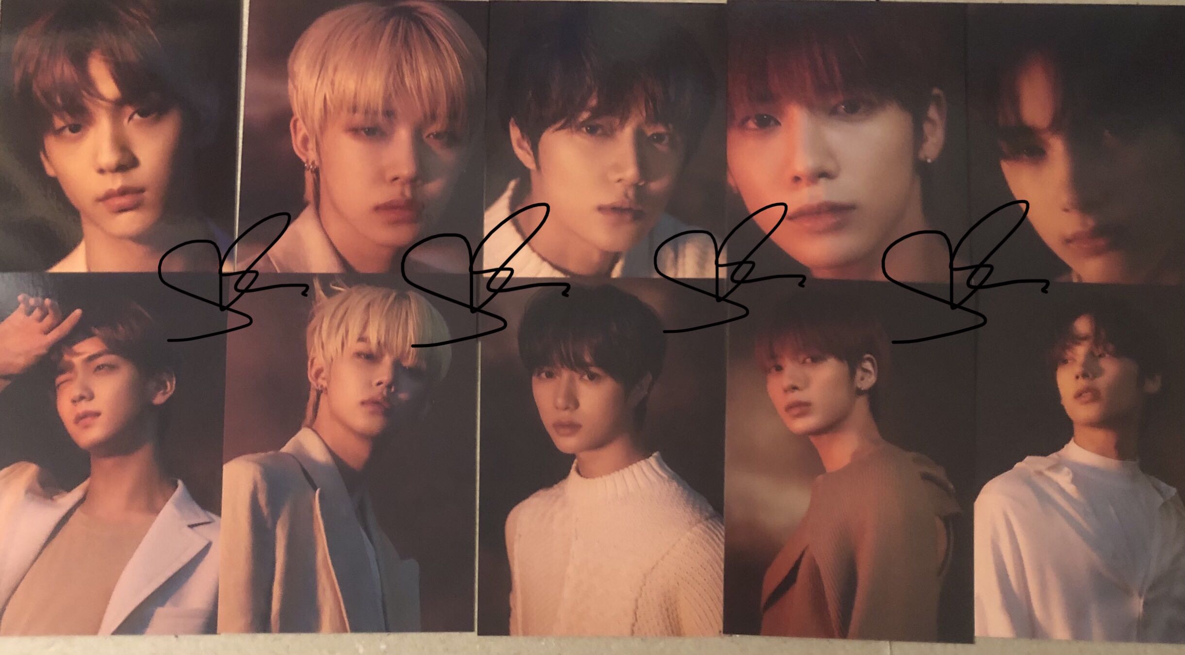 TXT HYBE INSIGHT MERCH PHOTOCARDS, Hobbies & Toys, Memorabilia ...