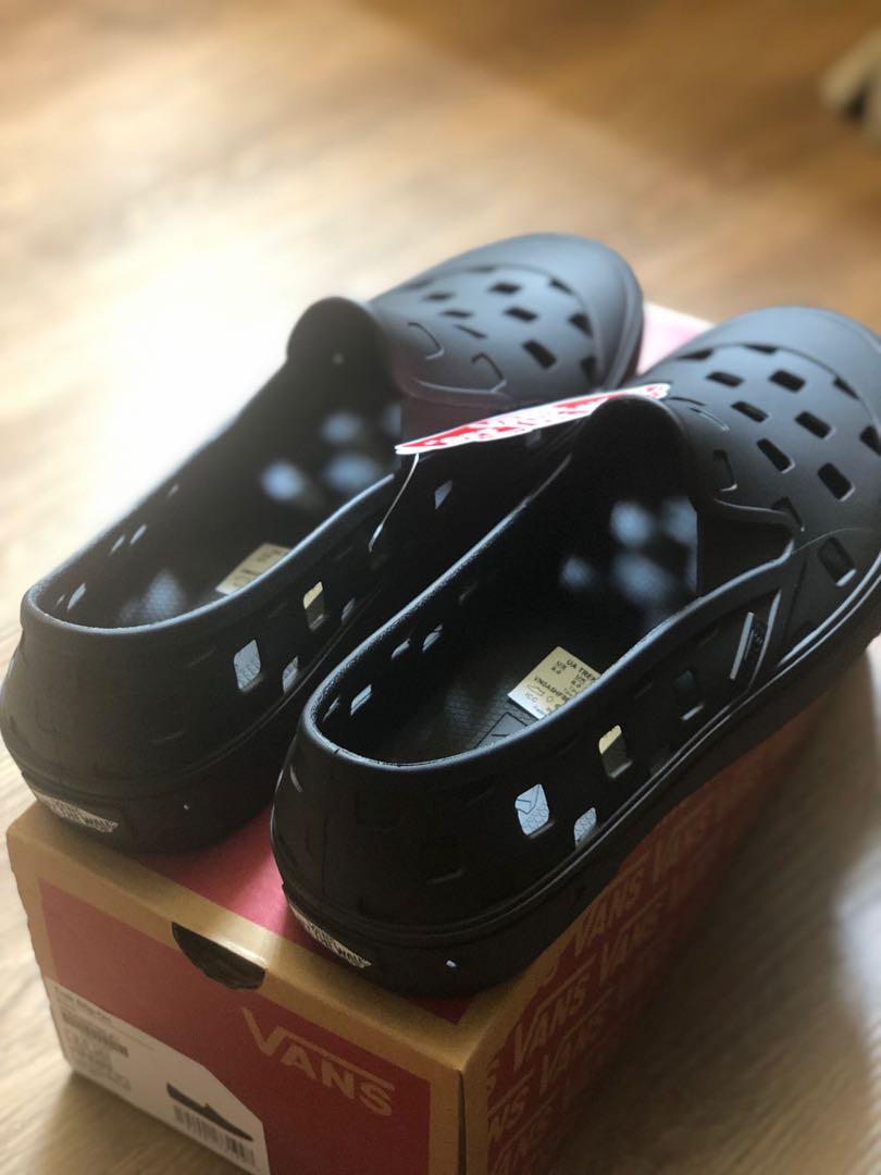Vans Trek Slip Ons, Men's Fashion, Footwear, Sneakers on Carousell