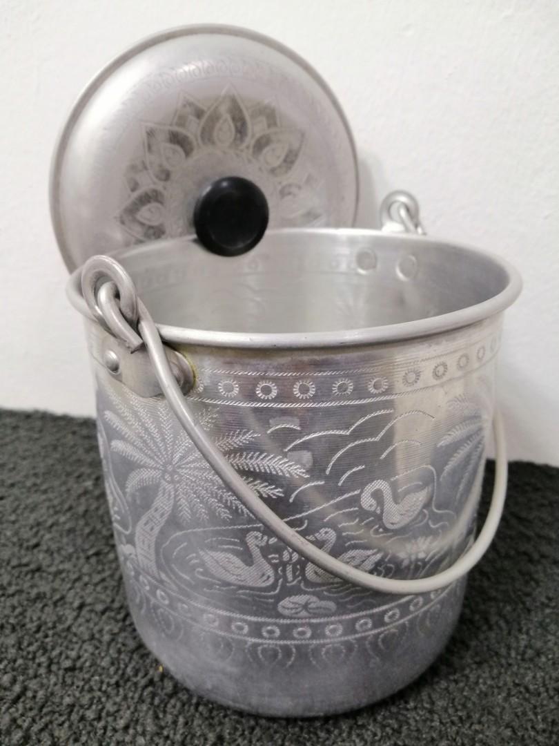 80s Retro Dabao Tin Container, Hobbies & Toys, Memorabilia ...