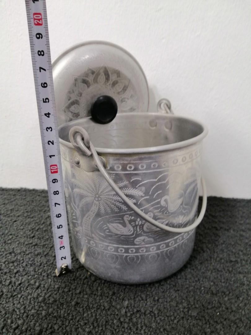 80s Retro Dabao Tin Container, Hobbies & Toys, Memorabilia ...