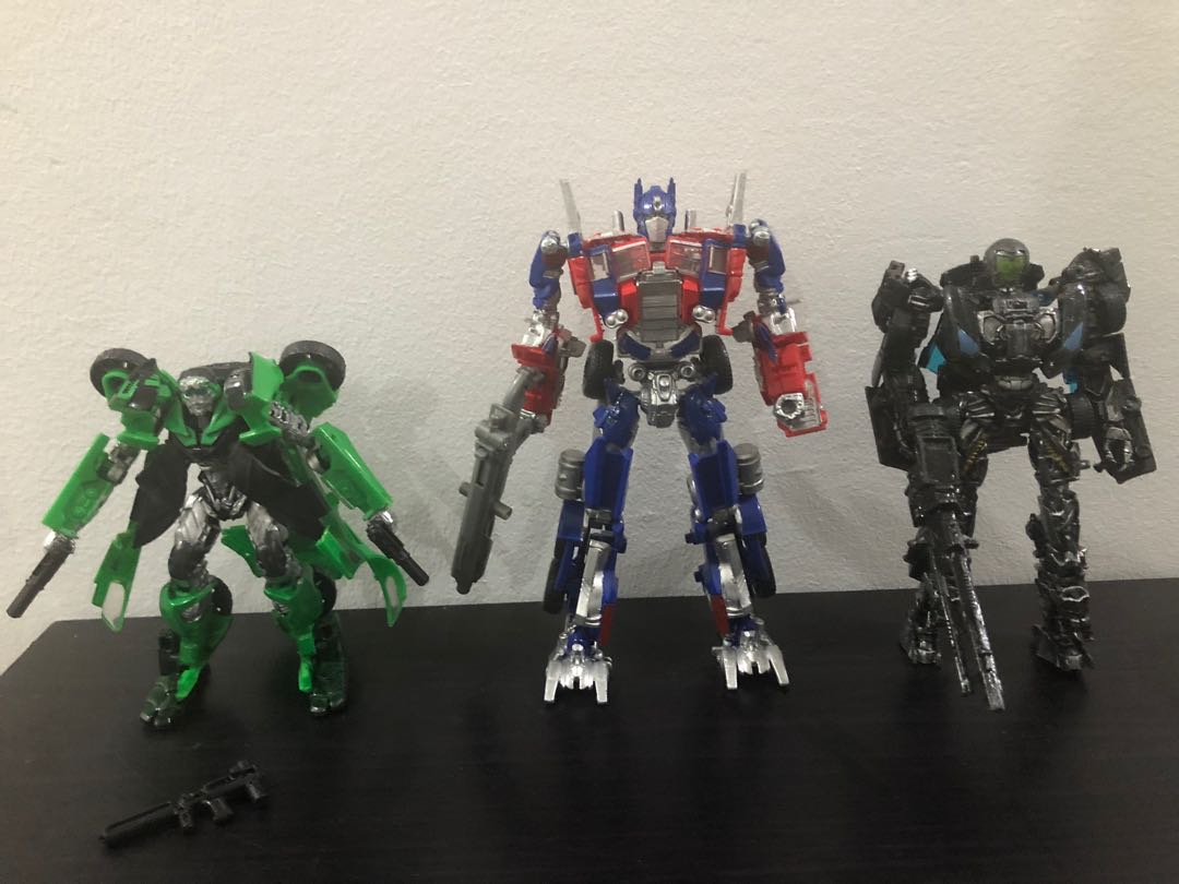 AOE Optimus Prime, Lockdown and Crosshairs, Hobbies & Toys, Toys ...