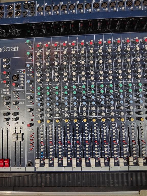 Soundcraft Live 8 40-channel Professional Mixer (Flight Case included ...
