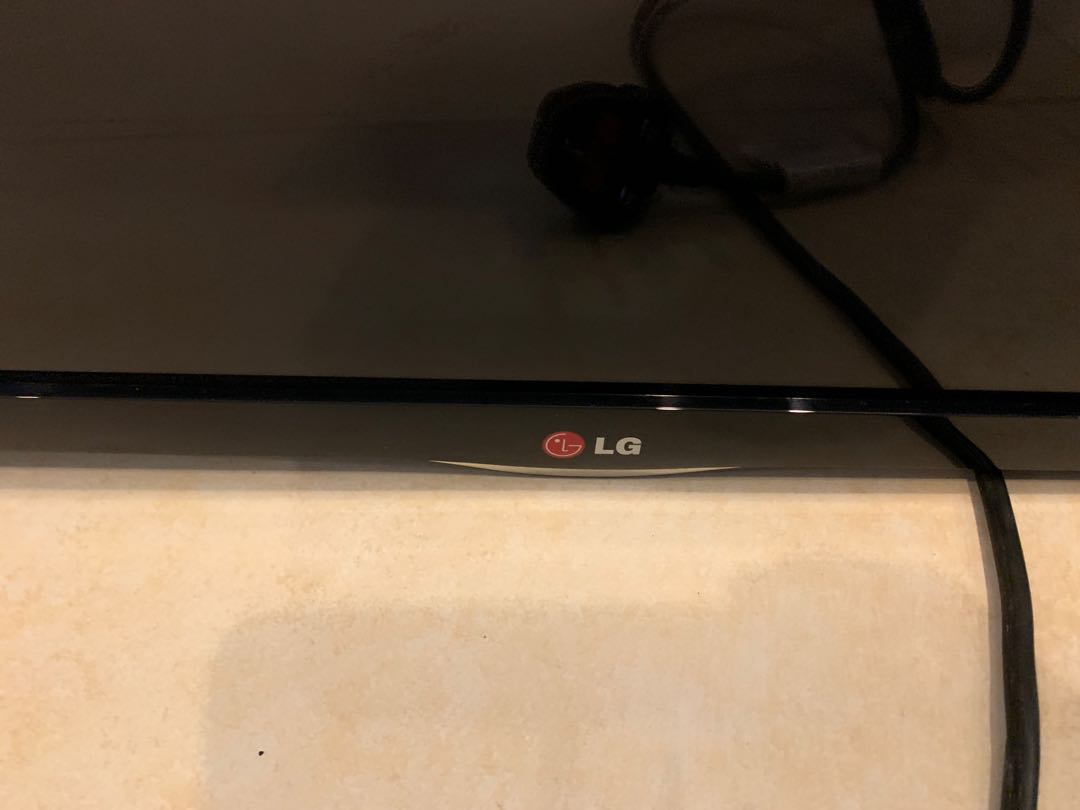 47 inch LG LED TV, TV & Home Appliances, TV & Entertainment, TV on ...