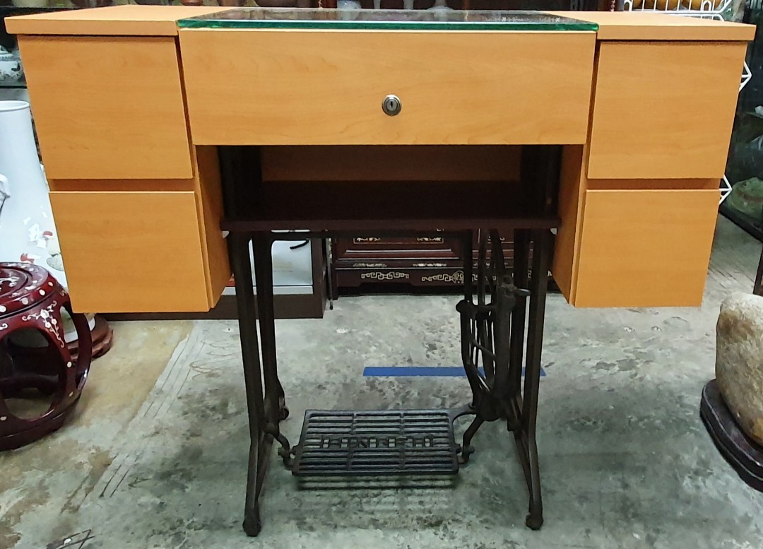 (SALE)Customised table with singer sewing machine leg|Glass Drawer ...
