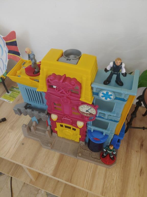 Imaginext Rescue Center Fire Station Toy Playset Fisher-Price #TSEtoys ...