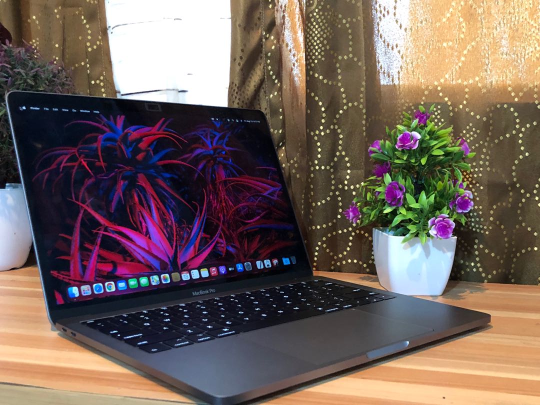 Macbook Pro (13-inch,Retina,Space Gray 2017 2.3 Ghz 8GB 128GB SSD Os ...