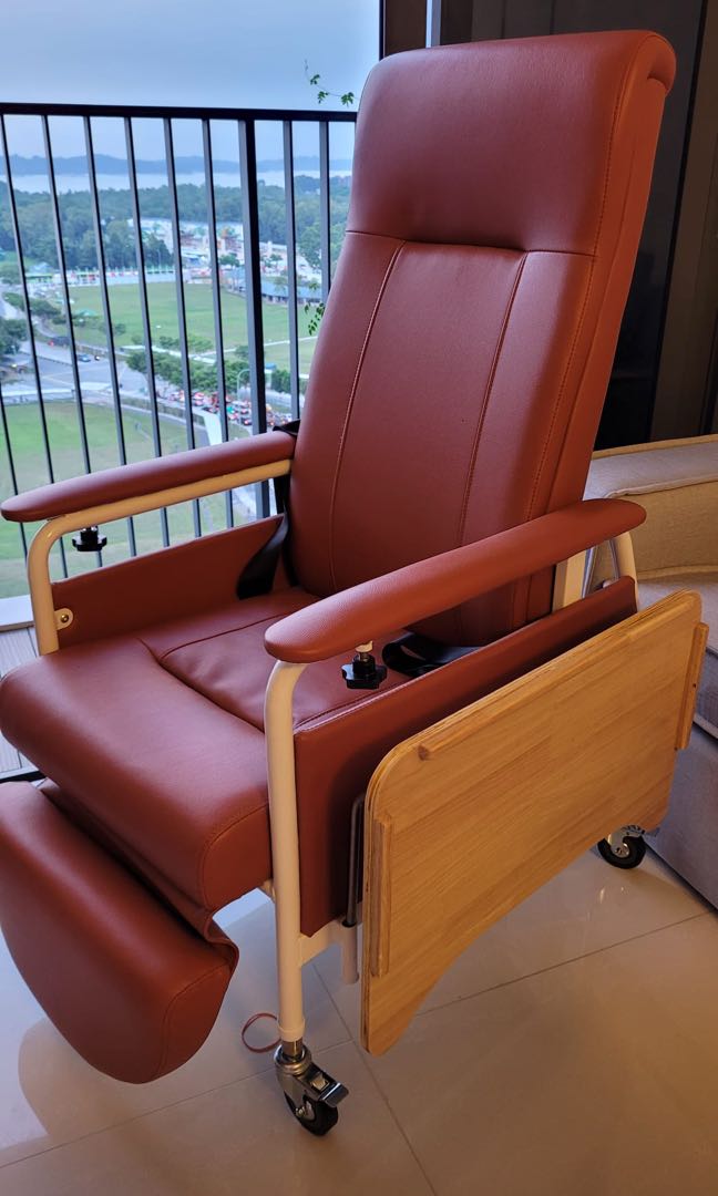 Reclining Geriatric Chair (Steel, With Wheels and Footrest), Health ...