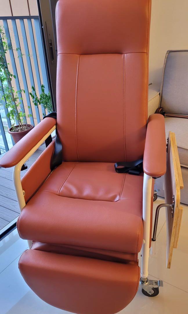 Reclining Geriatric Chair (Steel, With Wheels and Footrest), Health ...