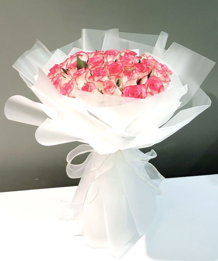 2 Tone Pink Roses Bouquet, Hobbies & Toys, Stationery & Craft, Flowers ...